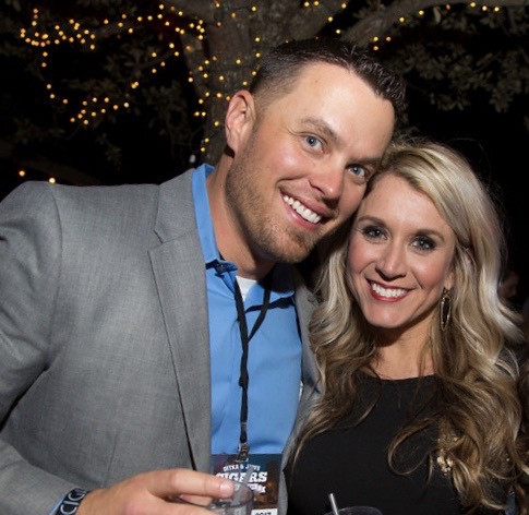 Meet Chelsea and Jason Singleton of The Van in League City - Voyage ...
