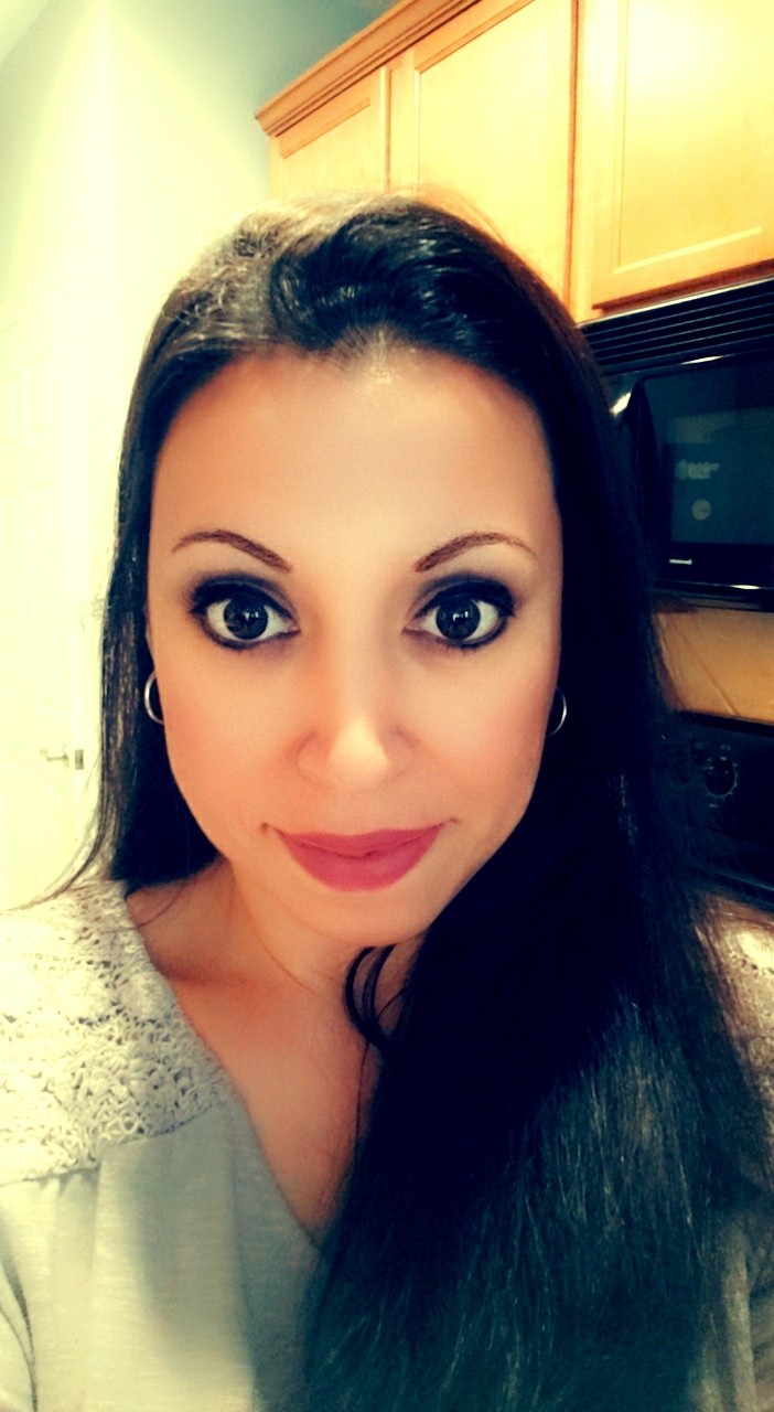 Meet Sarah Estes of the Yard Card Queen - Voyage Houston Magazine ...