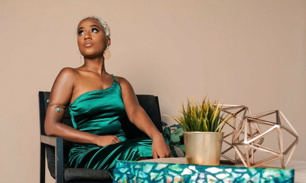 Check Out Halle Edwards’s Story - Voyage Houston Magazine | Houston ...