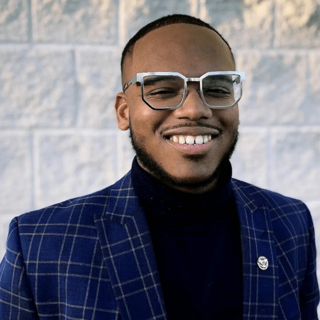 Community Highlights: Meet Khristopher Fields of WISE UP TO RISE UP FOUNDATION - Voyage Houston ...