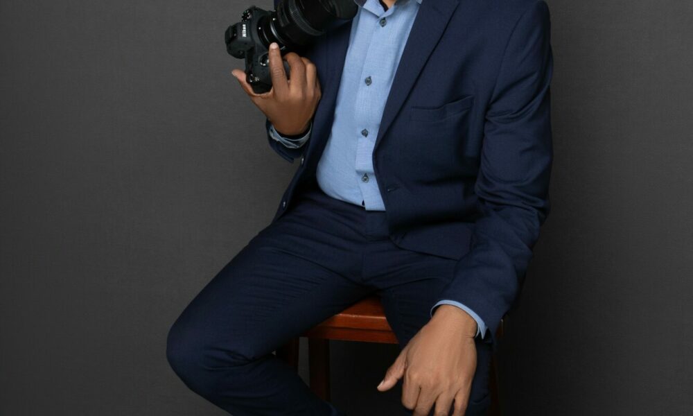 Life & Work with LaMont DeSál Jones of Houston - Voyage Houston ...