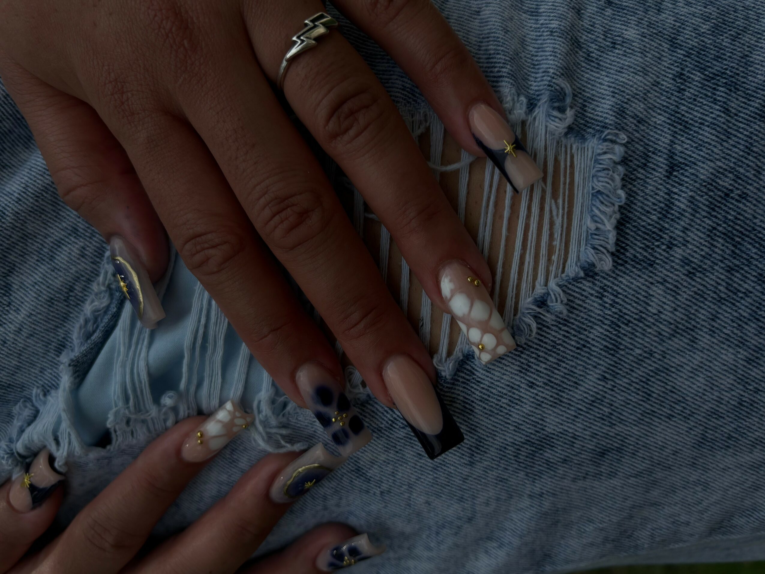 Rising Stars: Meet Daniela Barraza of Pearland Texas - Voyage Houston ...